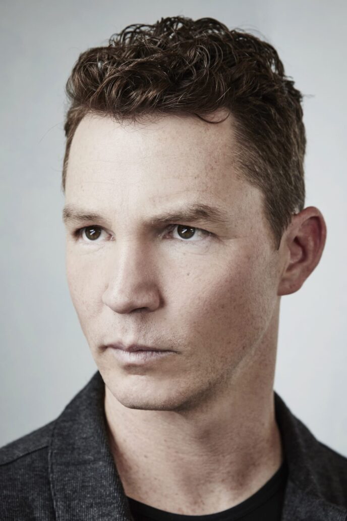 Hottie Actor Shawn Hatosy Says Emmy Nod Won’t Change Him: “I Still See ...