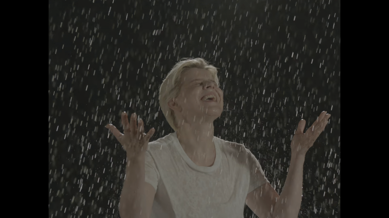 Vid-Visuals of the Day: Robyn First Single In 7 Years, “Dopamine ...
