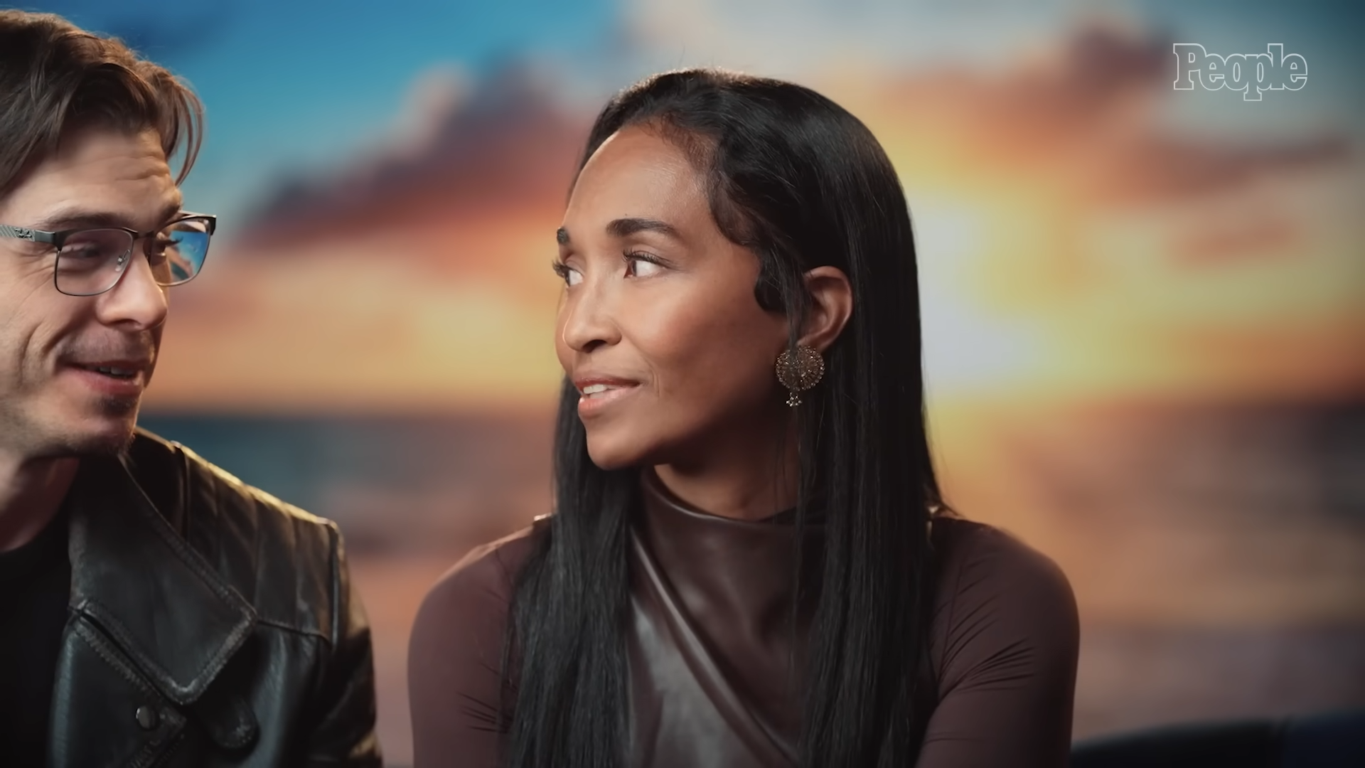 Rando-Adorbs Couple, Matthew Lawrence & Chilli Tell Their Love Story ...