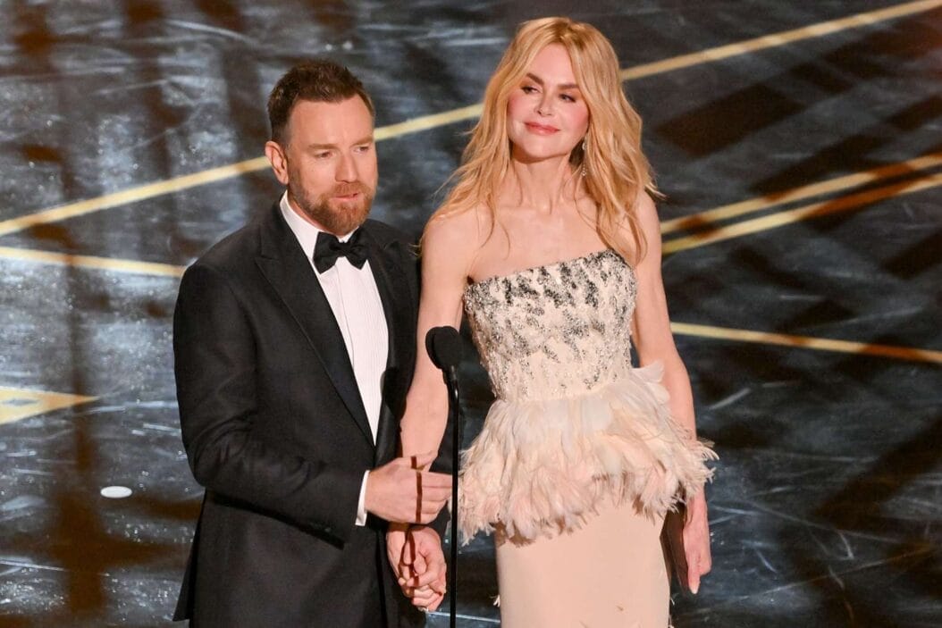 Nicole Kidman & Ewan McGregor Reunite for Heart‑Melting ‘Moulin Rouge ...