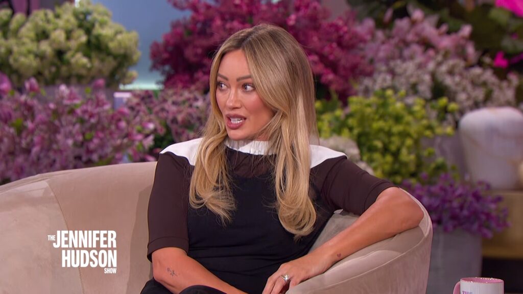 Hilary Duff Shocked As Audience Doesn’t Know Her Teen Idol Jonathan ...